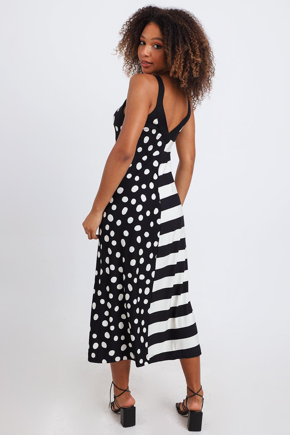 Vestido patch banangola poá farm - Babadotop